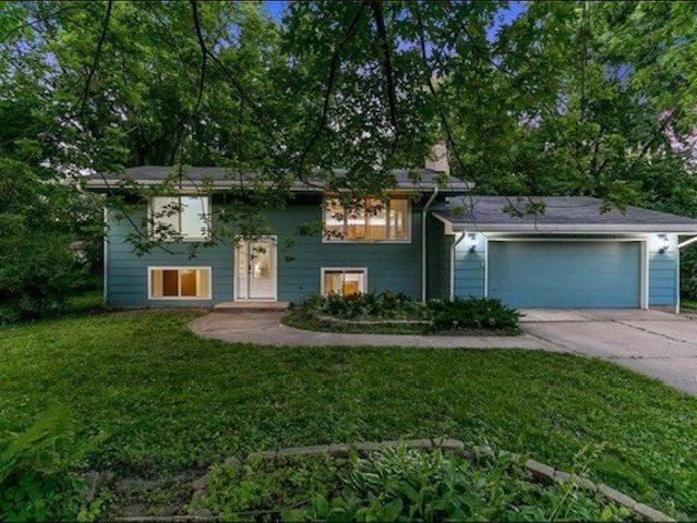 801 Corens Dr, Minnetonka, MN 55305