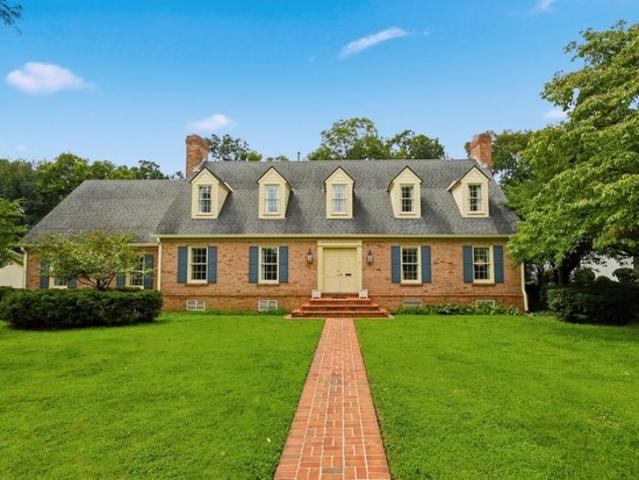 801 Chinoe Rd, Lexington, KY 40502