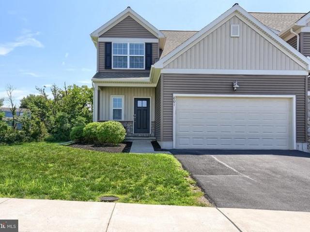 801 Anthony Dr, Harrisburg, PA 17111