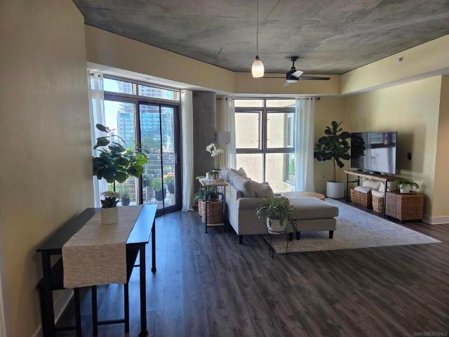801 Ash St 203