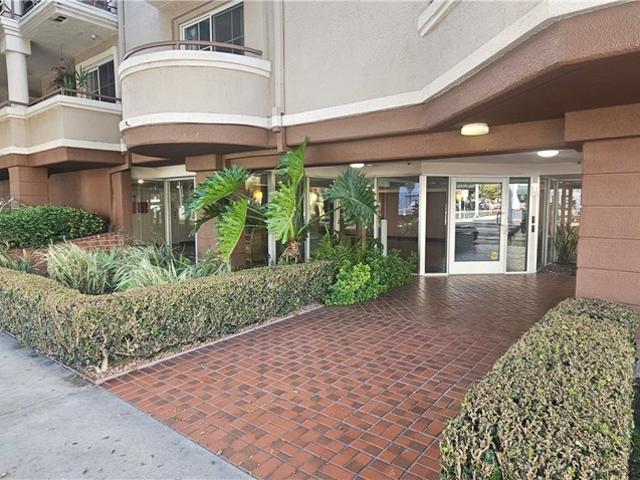 801 Avenue 205