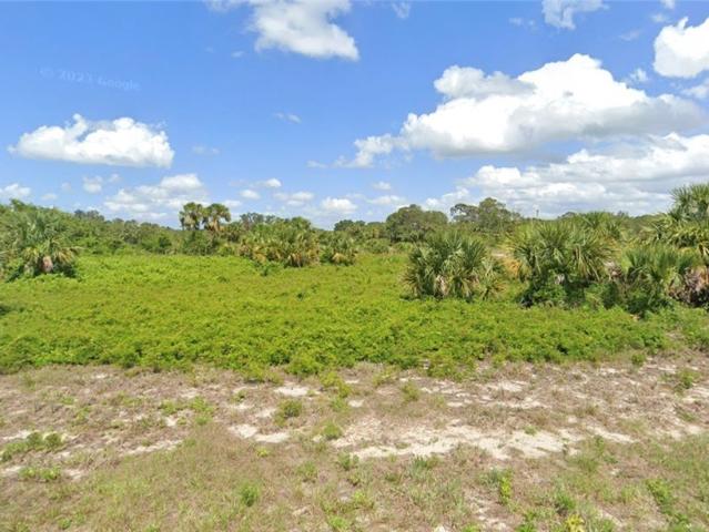 801 Berkshire Dr, LaBelle, FL 33935 | MLS #2025025 | Compass