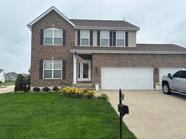 801 Blue Aster Dr, Waterloo, IL 62298