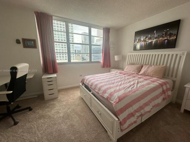 801 Brickell Bay Dr #1264, Miami, FL 33131
