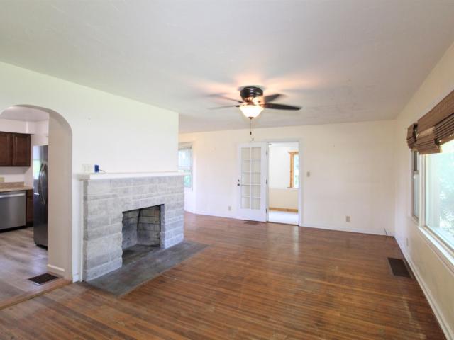 801 Burlington Avenue