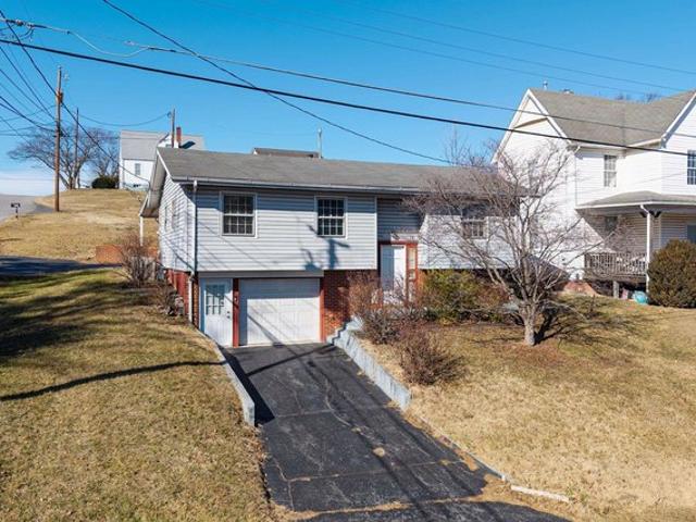 801 Grayson Ave, Waynesboro, VA 22980