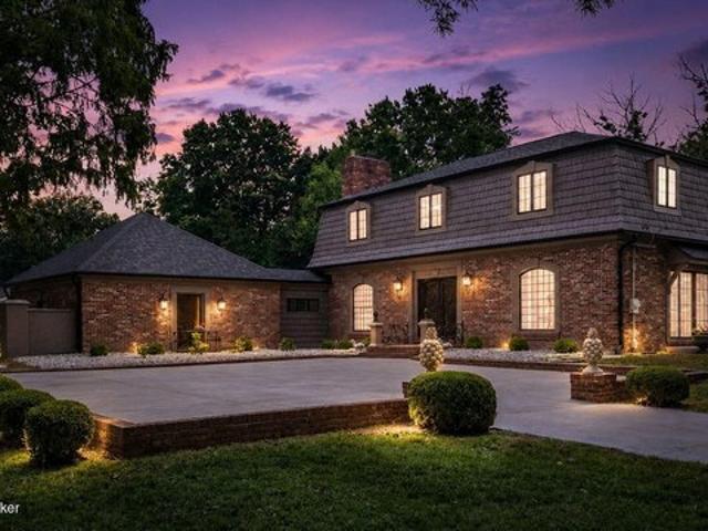 801 Green Willow Way, Louisville, KY 40223