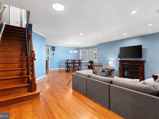 801 Dunbrooke Court