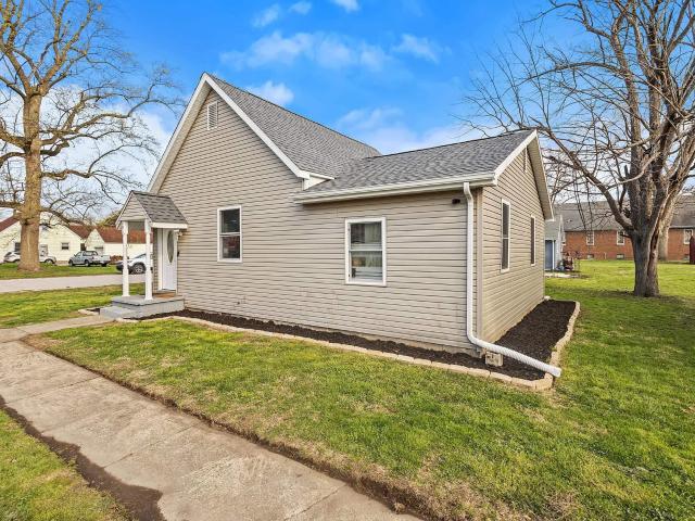 801 E 4th Street