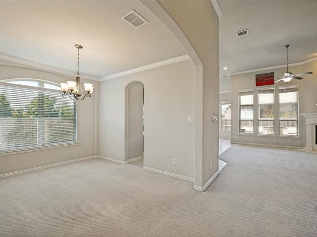 801 Feathering Way