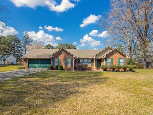 801 Kamak Dr, Beebe, AR 72012