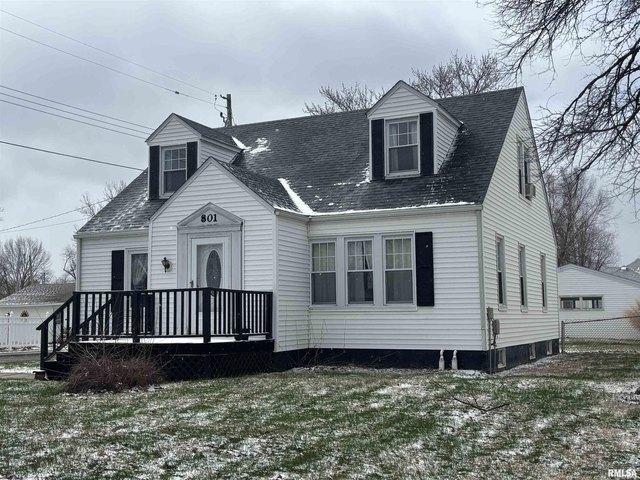801 Haner Ave, Taylorville, IL 62568