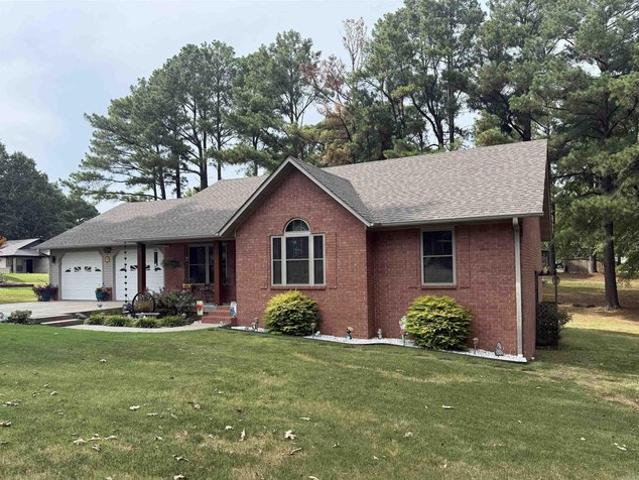 801 Hillview Dr, Paragould, AR 72450