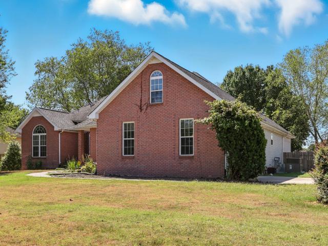 801 Isaac Ct, Clarksville, TN 37040 | MLS #2978 | Compass