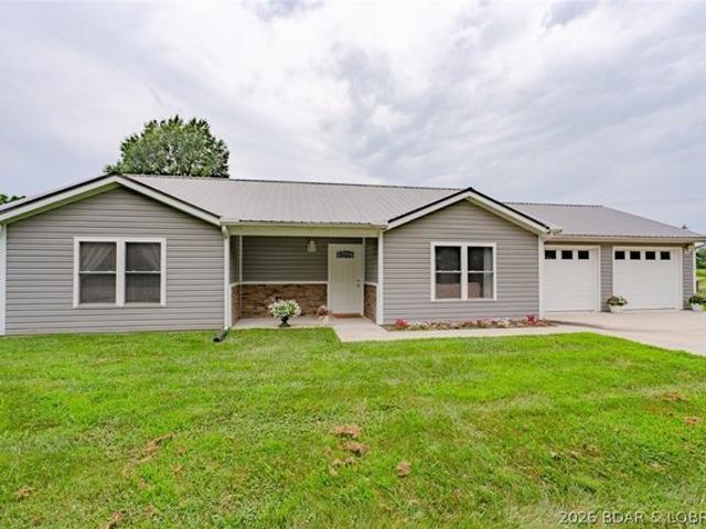 801 Jefferson St, Versailles, MO 65084