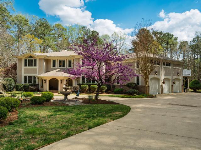 801 Oxbow Crossing Rd, Chapel Hill, NC 27516 | MLS #10155 | Compass