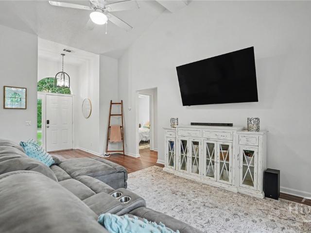 801 Oxford Drive