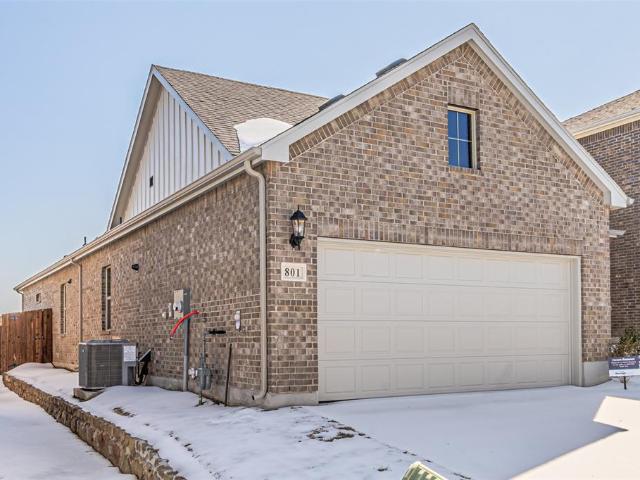 801 Leavenworth Drive