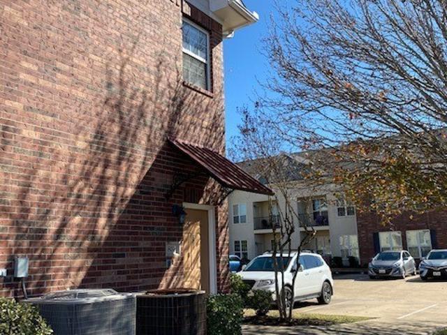 801 Luther Street W 804