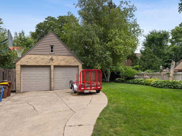 801 lundvall avenue