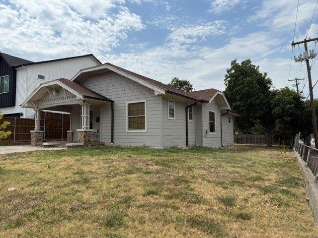 801 Mount Auburn Ave, Dallas, TX 75223