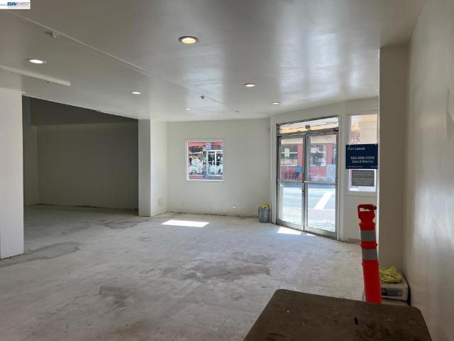 801 Main St