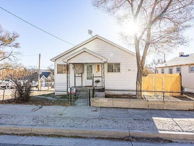 801 McKeehan Ave, Rock Springs, WY 82901