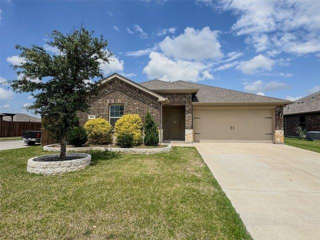 801 Meadow Creek Ln, Josephine, TX 75189
