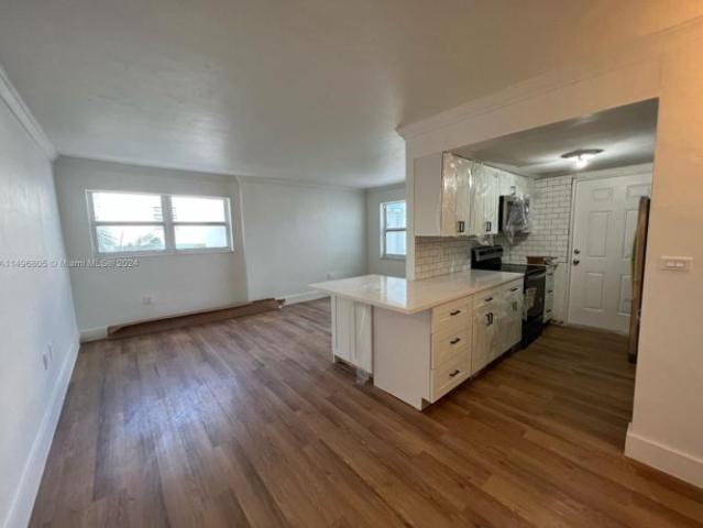 801 Meridian Ave #2D, Miami Beach, FL 33139