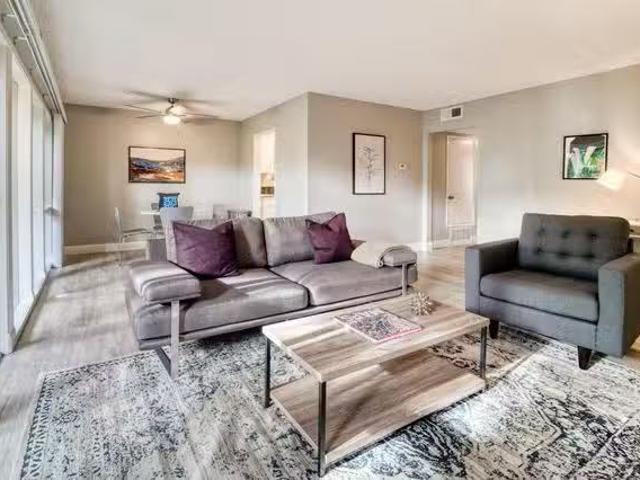 801 Middlefield Rd, Crescent Park 2 Bedroom 2 Bath