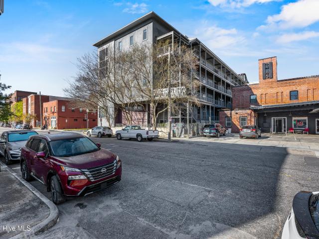 801 N 4th St, Unit 301, Wilmington, NC 28401 | MLS #100562 | Compass
