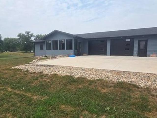 801 N 5th St, Sac City, IA 50583
