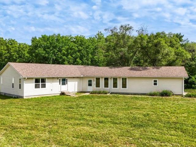 801 N 900th Rd, Lawrence, KS 66047
