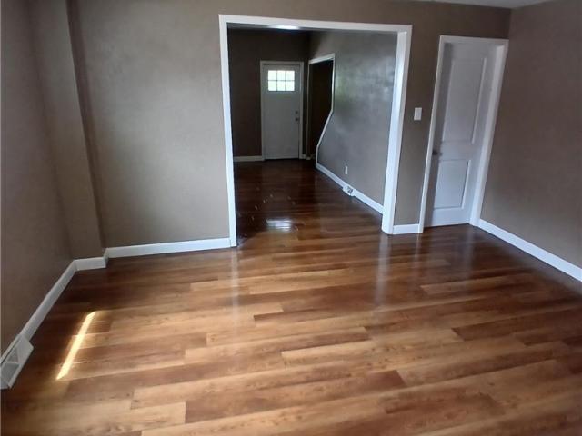 801 N Warren Ave
