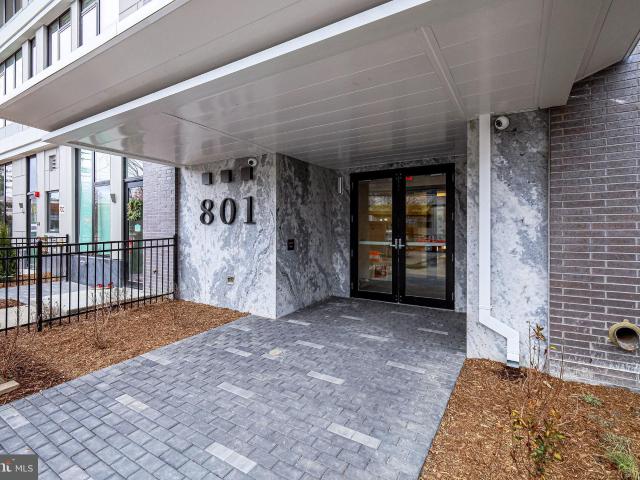 801 N Fairfax St, Unit 421, Alexandria, VA 22314 | MLS #VAAX2059 | Compass