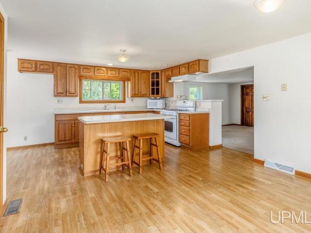 801 N Kimberly Avenue