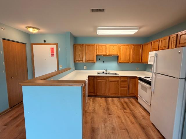 801 N McLean Boulevard # 308