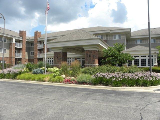 801 N McLean Blvd Apt 206, Elgin, IL 60123