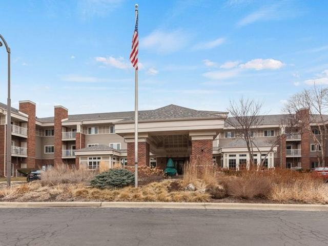 801 N McLean Blvd Apt 222, Elgin, IL 60123