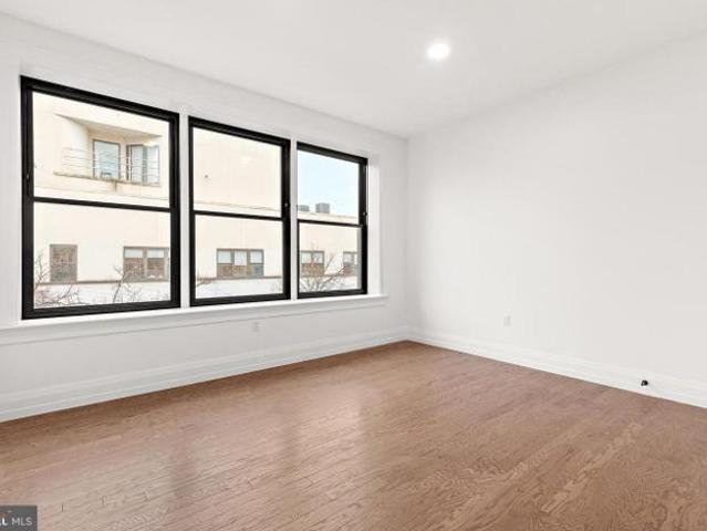 801 N Market St #305, Wilmington, DE 19801