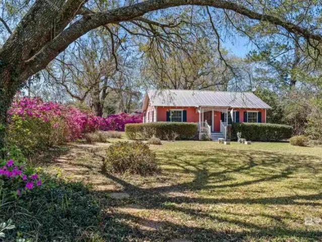 801 N PINE ST, FOLEY, AL 36535 Single Family Residence For Sal.