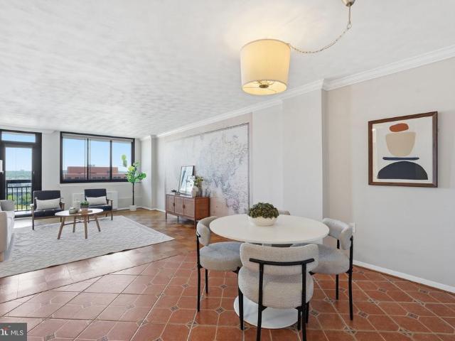 801 N Pitt Street # 706