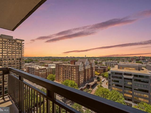 801 N Pitt Street # 1601