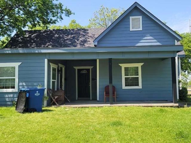 801 NW Main Street