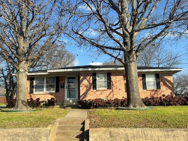 801 S Tennessee St, McKinney, TX 75069