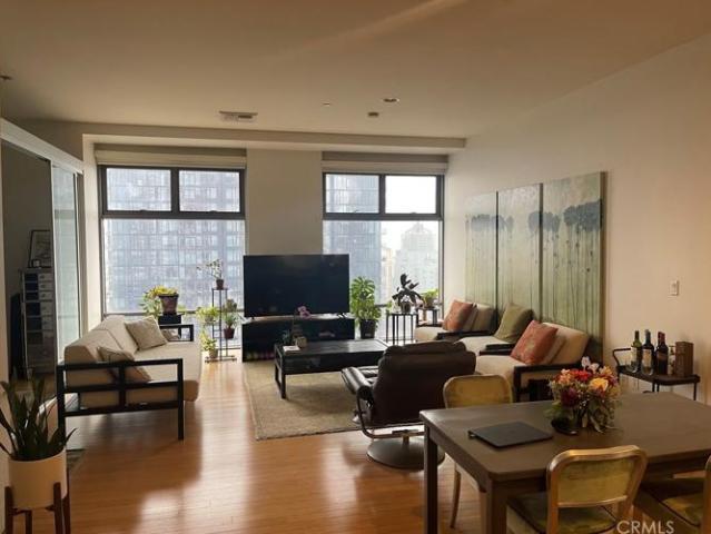 801 S Grand Ave #1608, Los Angeles, CA 90017