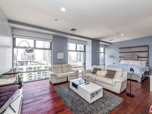 801 S Grand Ave #2104, Los Angeles, CA 90017