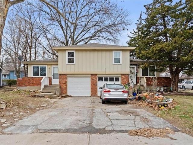 801 S Grant St, Olathe, KS 66061