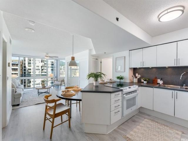 801 S King St Apt 1208, Honolulu, HI 96813