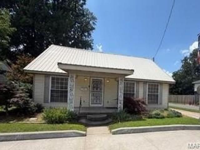 801 S Main St, Charleston, MO 63834